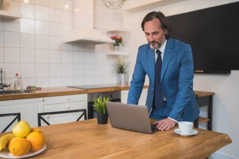 10 Strategies for Creating an Effective Remote Work Routine | ConnectPls